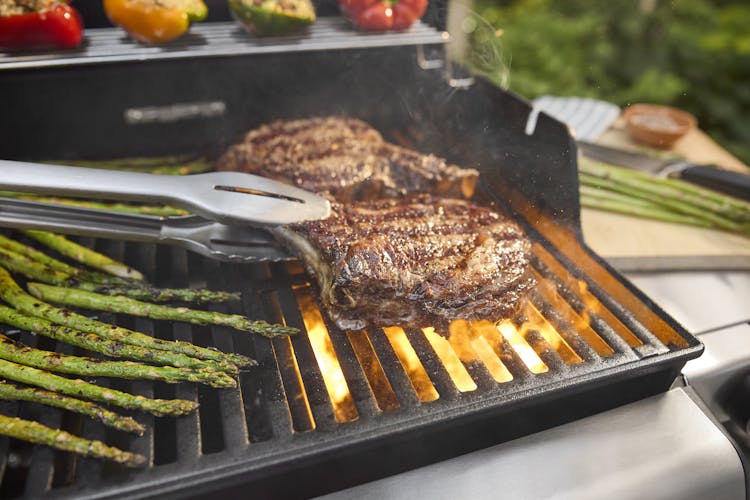 Mastering the Weber Sear Zone: Your Secret Weapon for Perfect Searing ...