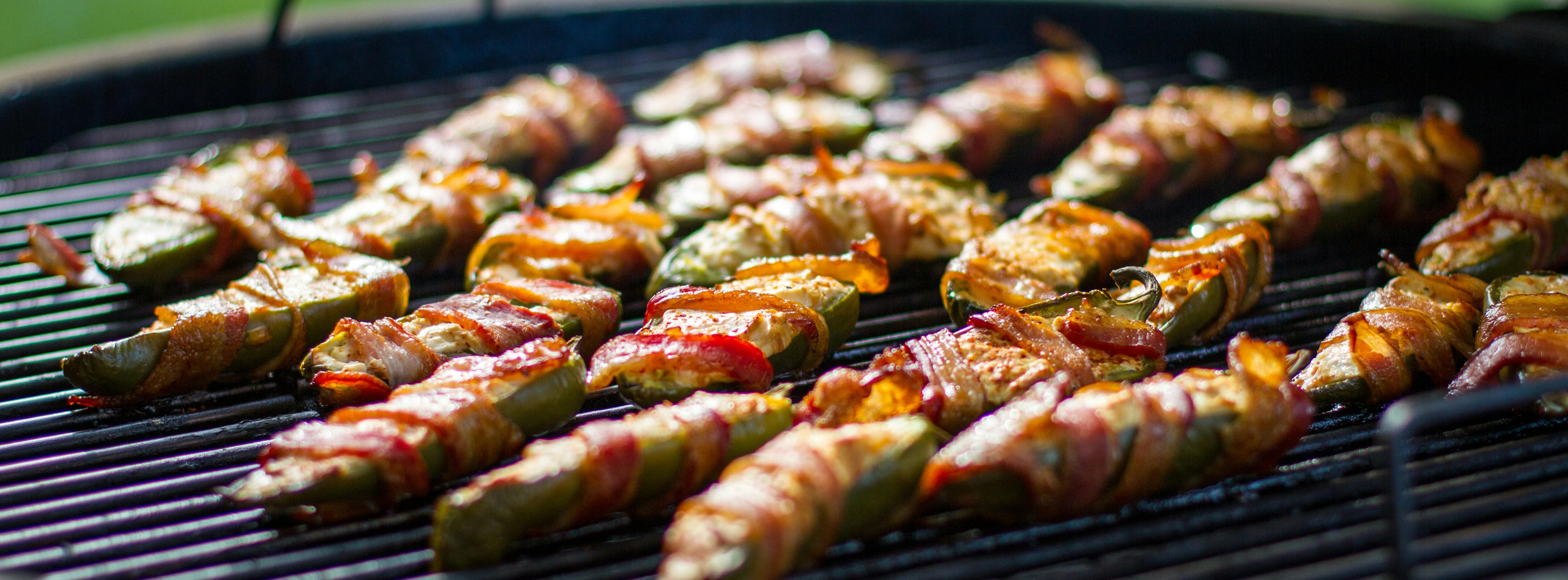 How to Grill Hamburgers: Weber's Ultimate Guide | Grilling Inspiration ...