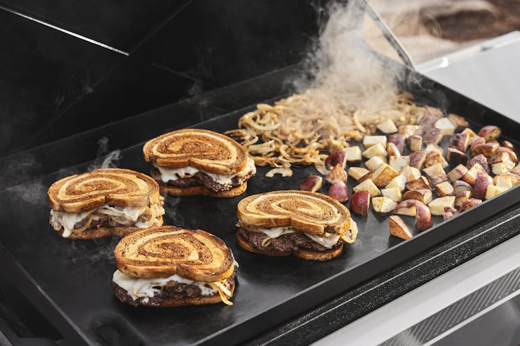 Griddling on a Weber Slate | Mastering Griddling | Weber BBQ