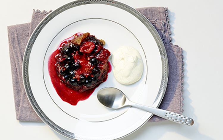 Crumblecake med bär | Drycker & Desserter | Weber Grillrecept