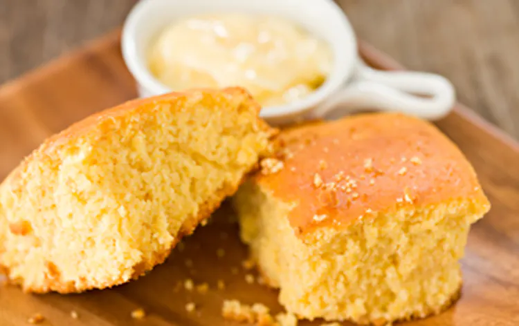 Cornbread med øl og ahornsirup | | Weber Oppskrifter